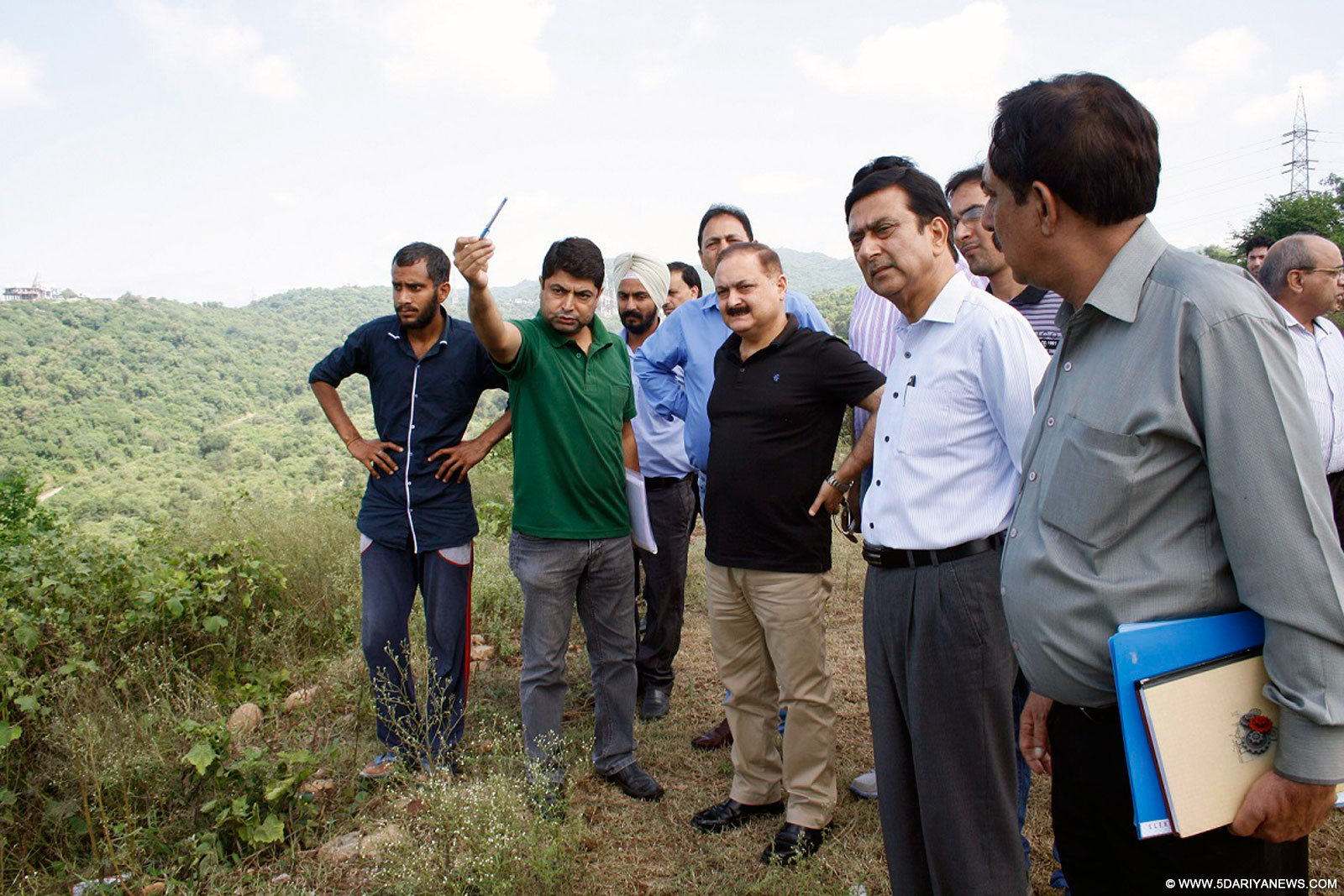 Commissioner JMC visits various Mosques, reviews preparedness for Eid ...