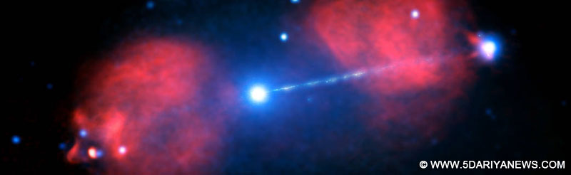 Chandra observatory spots spectacular jet in faraway galaxy
