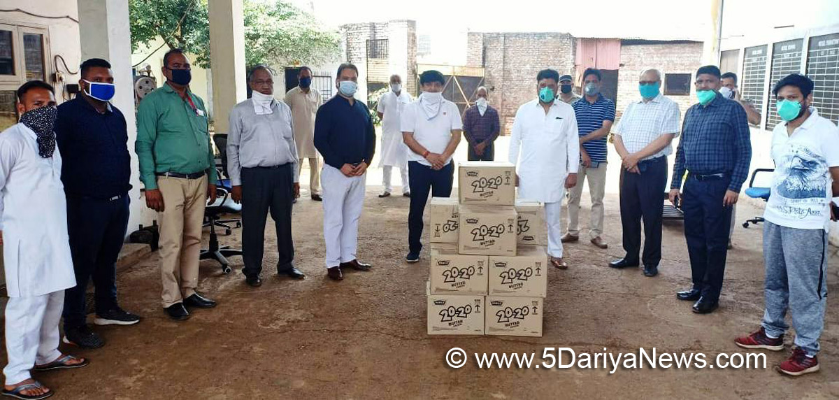 HAMCO ISPAT Hands Over 7000 Packets Biscuits, 200-Litre Sanitizer, 7500 ...