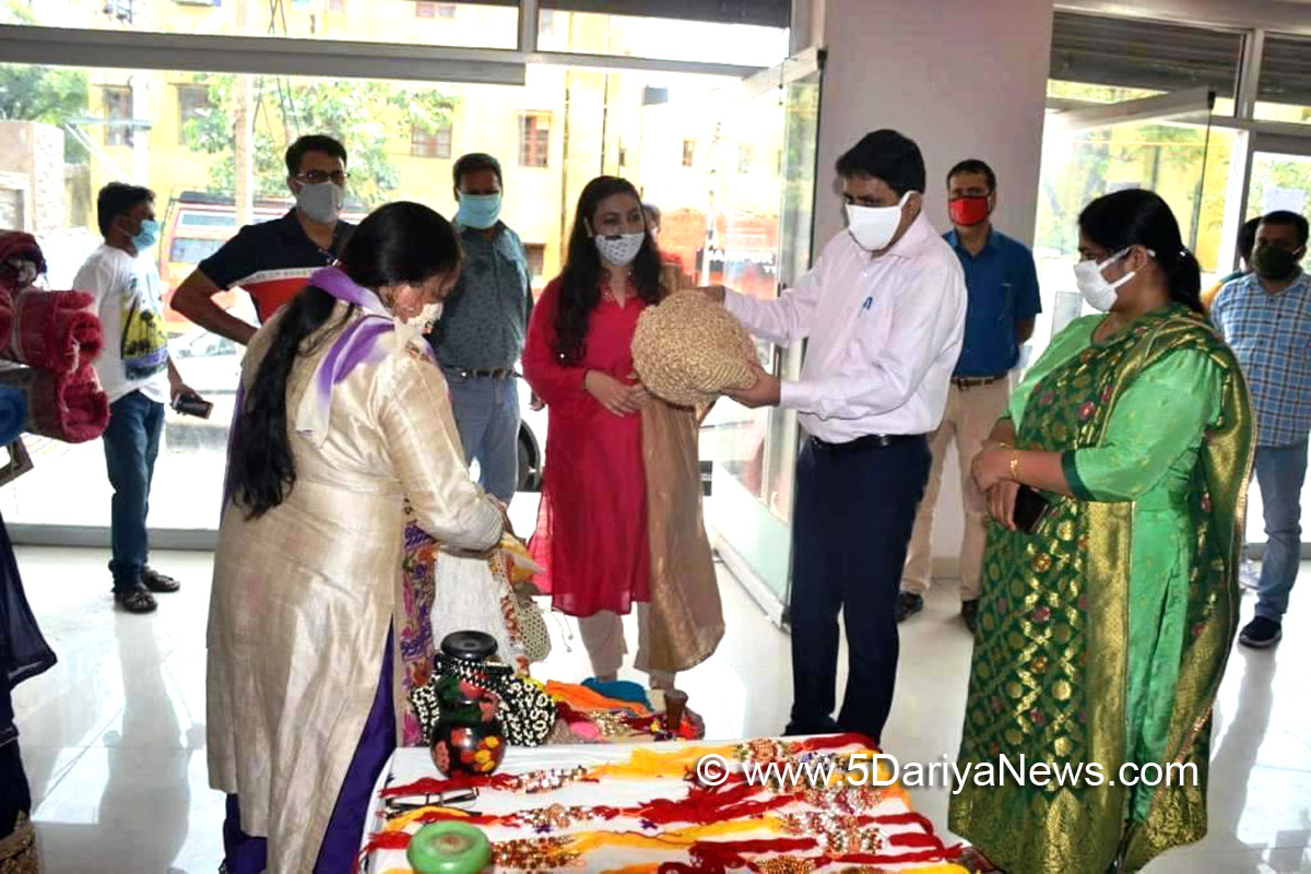 Vocal for Local campaign : H&H Directorate organizes display show of ...