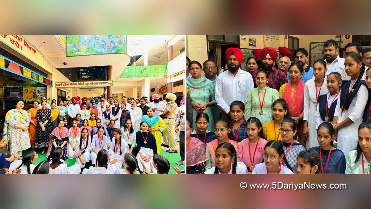Cabinet Minister Dr. Baljit Kaur Honored Students Who Stood First In ...