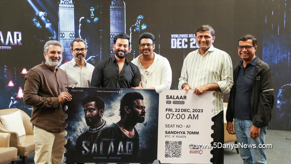 S.S. Rajamouli joins gets his hands on the first ticket of ‘Salaar ...