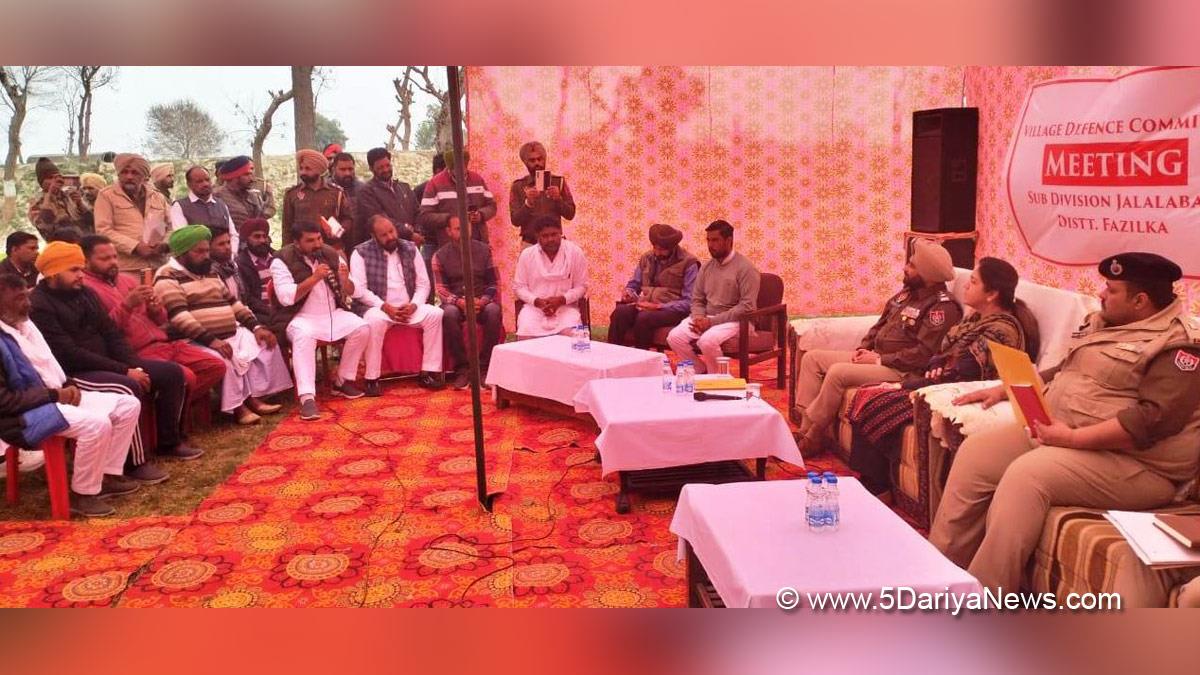 Deputy Commissioner Dr. Senu Duggal and SSP meet with village Defense ...
