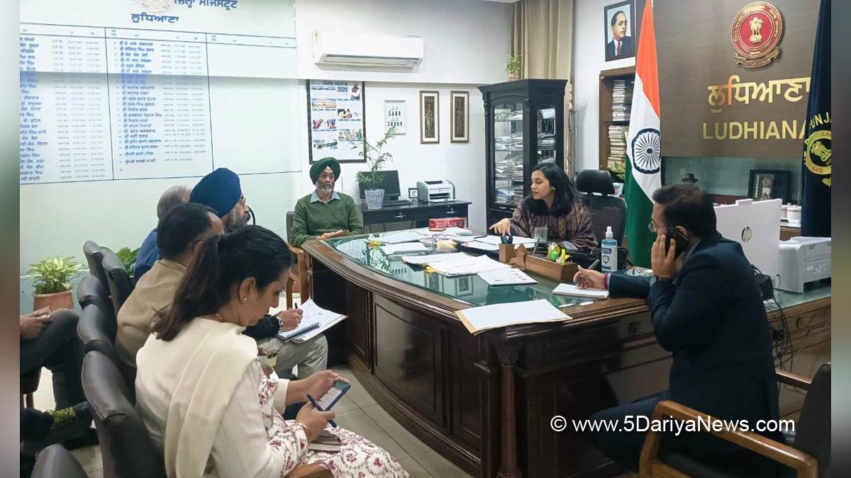 DC Sakshi Sawhney reviews functioning of government cattle pound