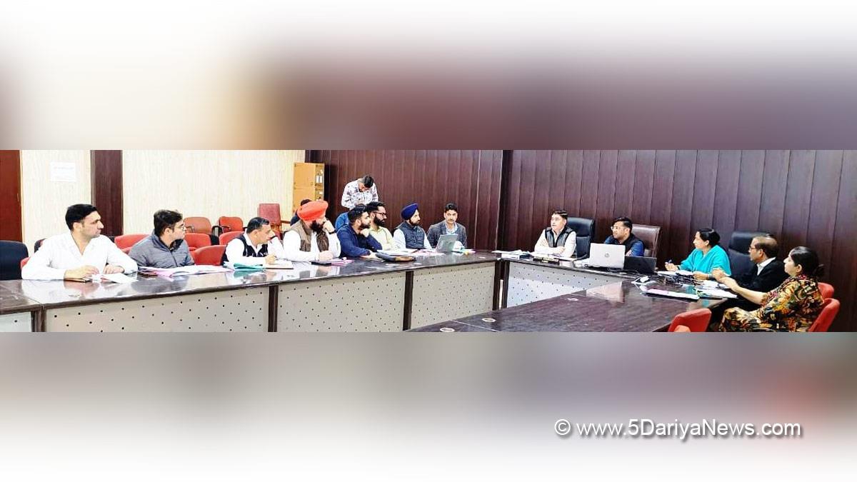Samba DC Abhishek Sharma chairs meeting on election preparedness