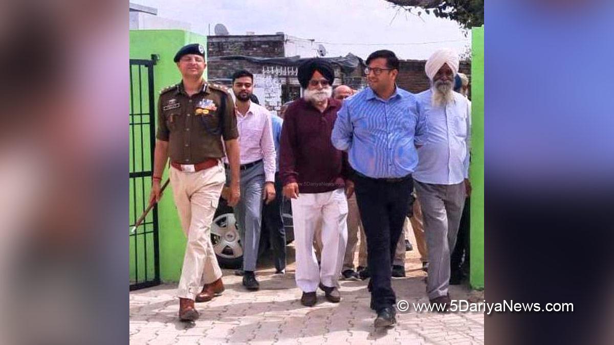 Lok Sabha Elections 2024- DEO Samba Abhishek Sharma inspects polling ...