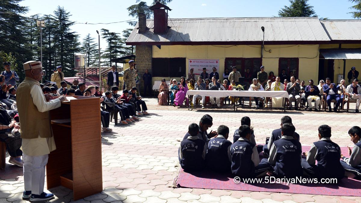 Governor Shiv Pratap Shukla gets emotional with the performance of ...