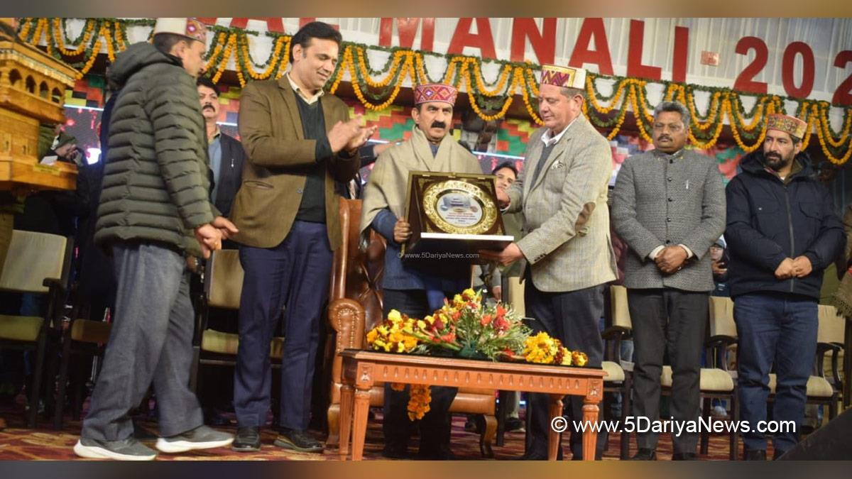 Sukhvinder Singh Sukhu Inaugurates Sharad-Utsav Winter Carnival in Manali