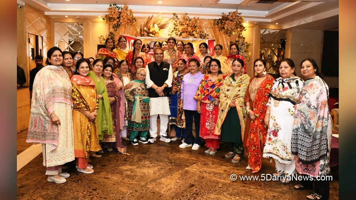 Sanjeev Arora announces Rs.1 lakh to Ragini Ladies Club