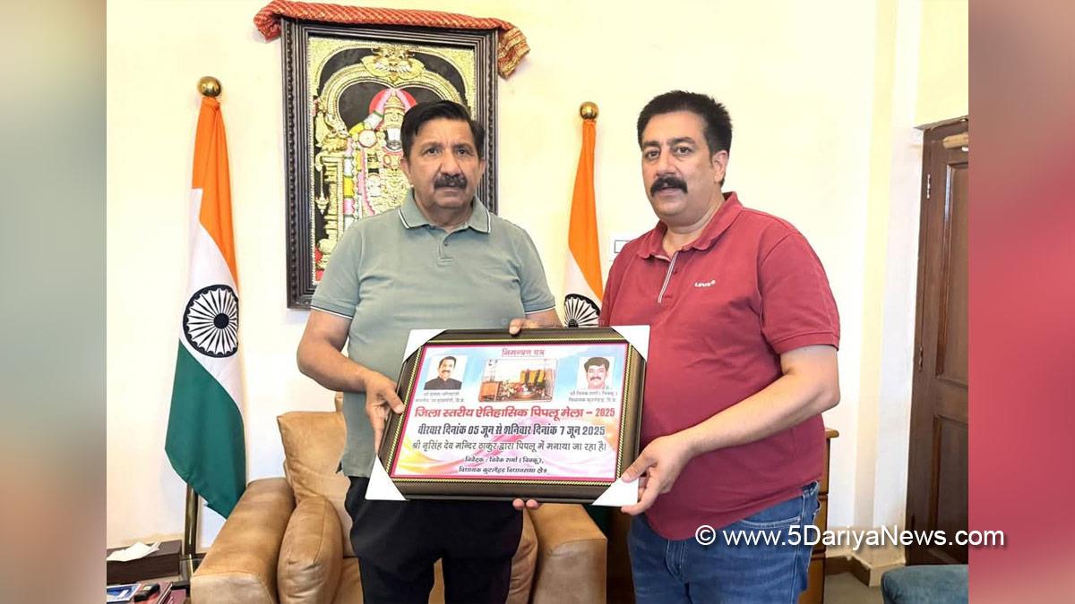 MLA Vivek Sharma calls on Mukesh Agnihotri
