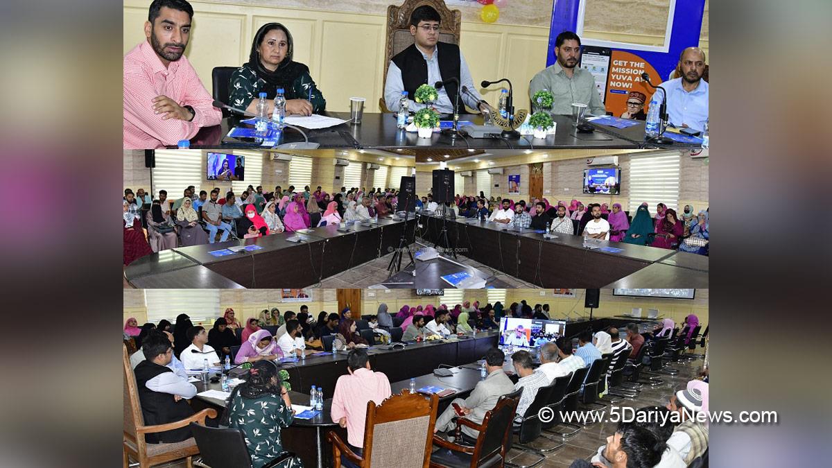 Distt Admin Ganderbal joins live streaming of Mission YUVA launch