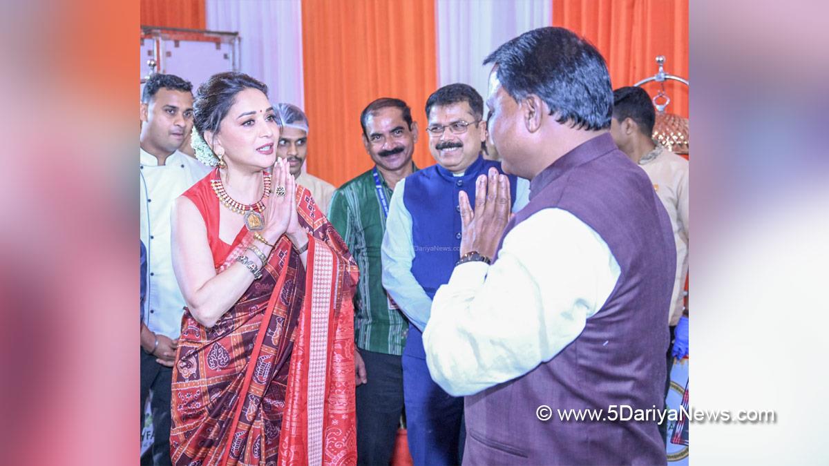Mohan Charan Majhi showcases Odisha Handloom as pillar of ‘Odia Asmita’
