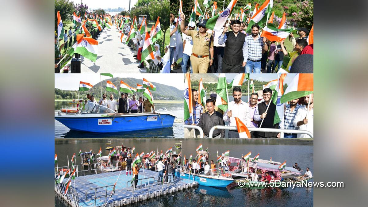 DC Ganderbal Jatin Kishore leads Mega Boat Rally at Manasbal Lake under ...