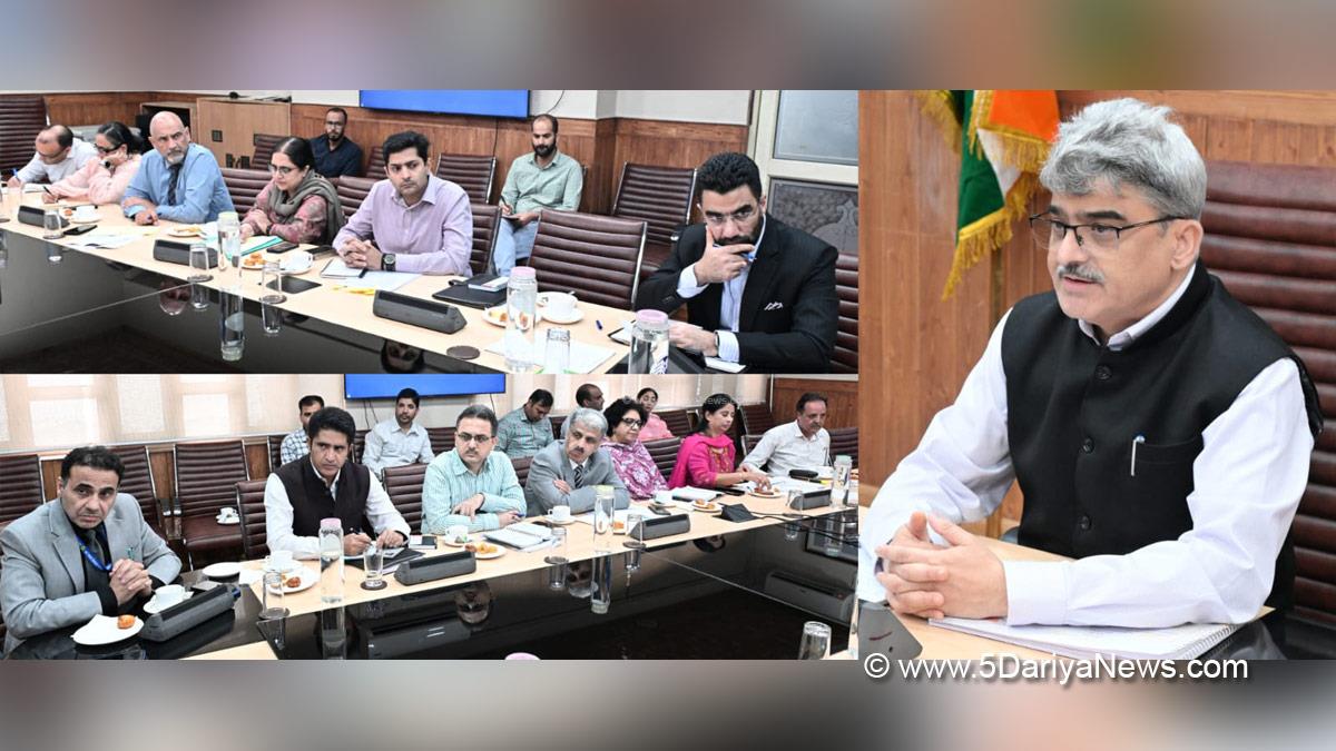 Atal Dulloo seeks guidance of NITI Aayog on Tele-ICU setup in new GMCs