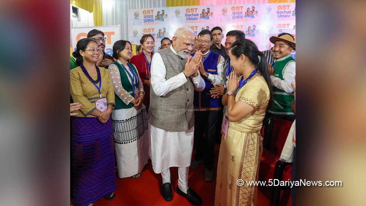 Narendra Modi interacts with traders and entrepreneurs in Itanagar