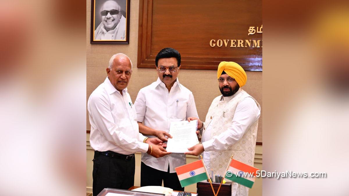 Harbhajan Singh ETO And Barinder Kumar Goyal Call On MK Stalin