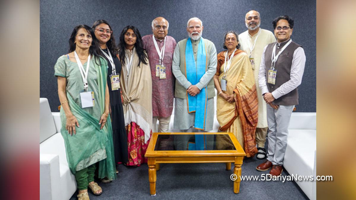Narendra Modi, Sardar Patel's family pay tributes to India's 'Iron Man ...