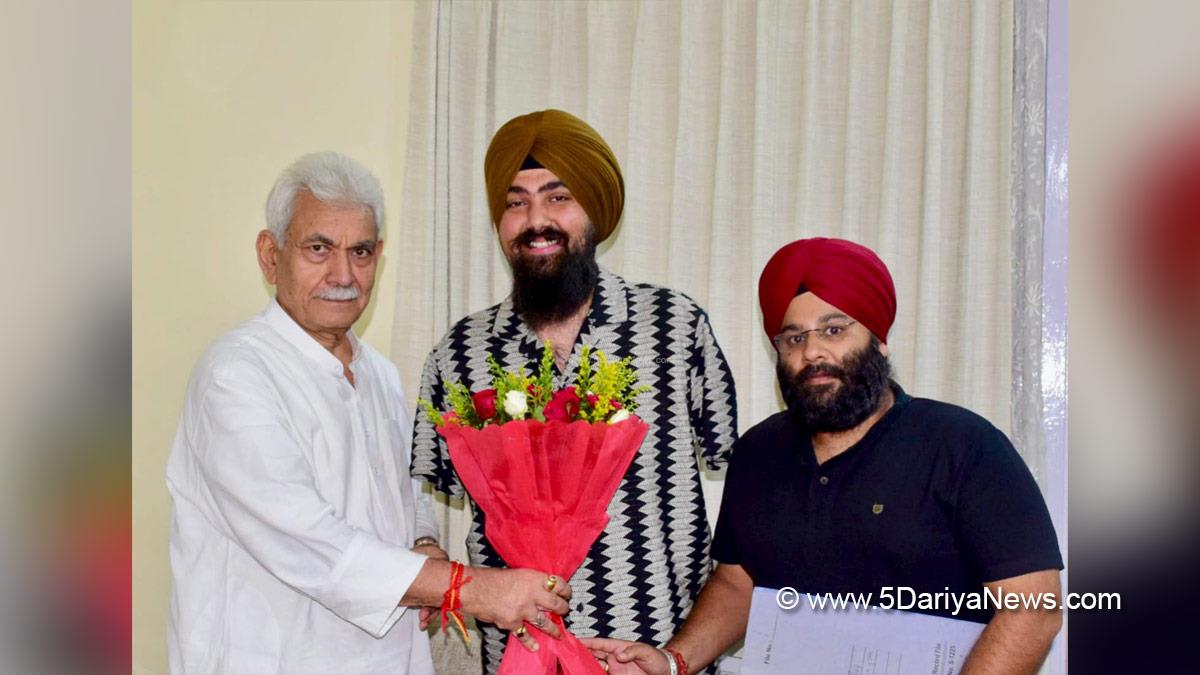Chandeep Singh calls on Manoj Sinha