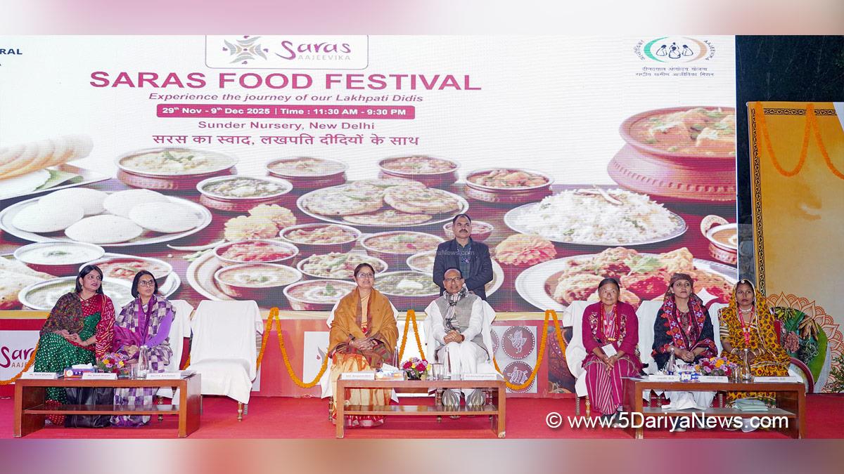 Shivraj Singh Chouhan inaugurates Saras Aajeevika Food Festival in New ...