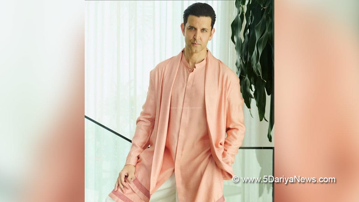Hrithik Roshan lets his ‘25 percent Bengali blood’ do the talking