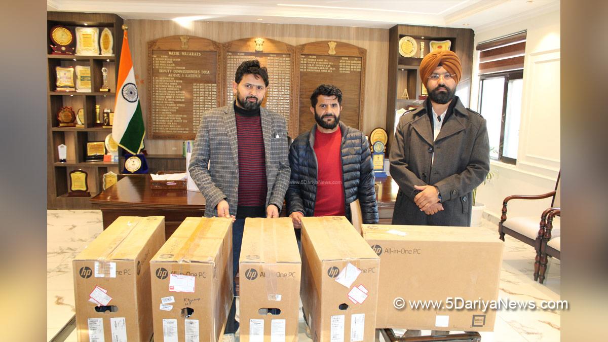 Harvinder Singh hands over computers to Government Schools at Doda